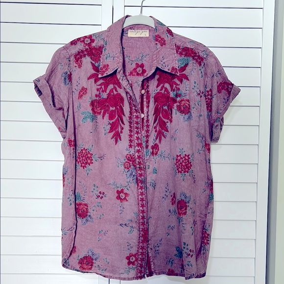 vintage goa | Tops | Beautiful Embroidered Floral Lightweight Camp ...
